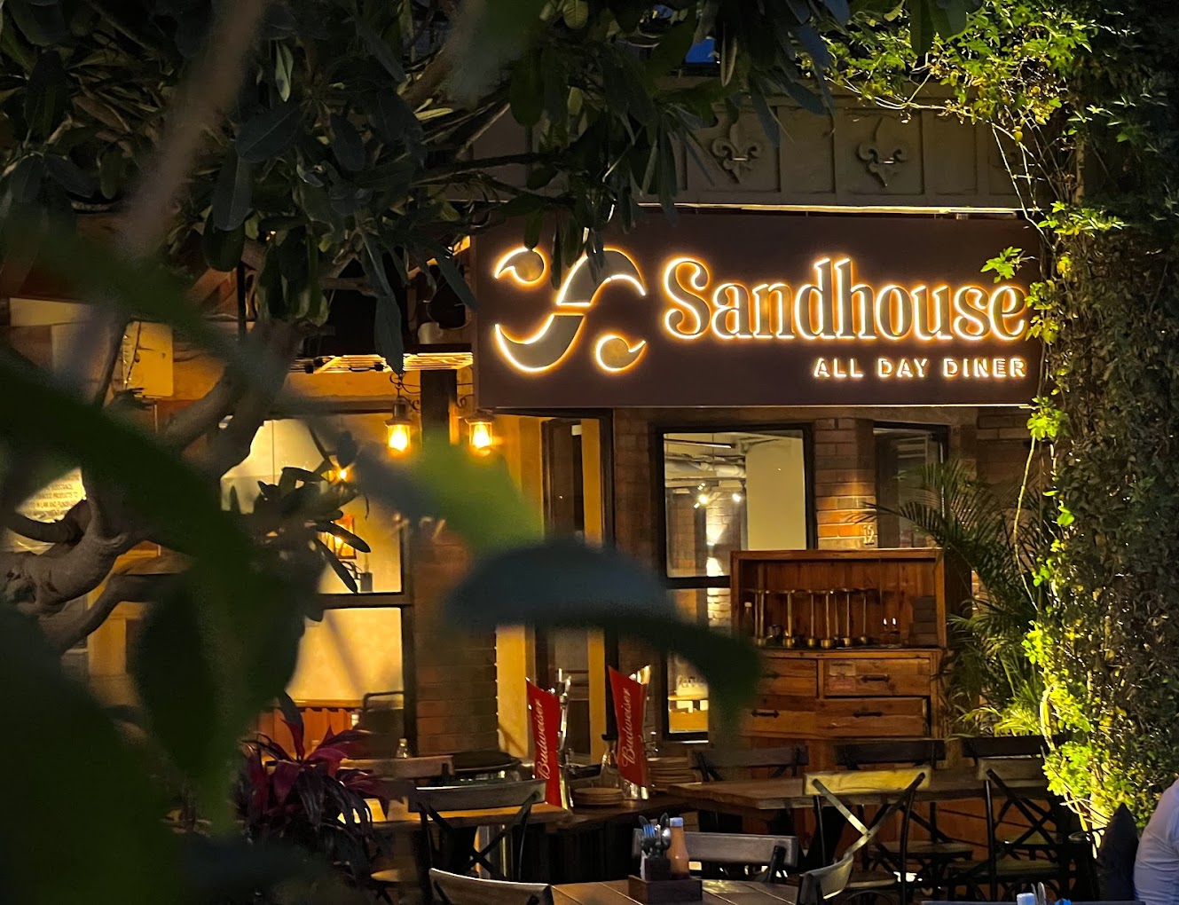 Best Aesthetic Cafes in Gurgaon | Travel Beloved